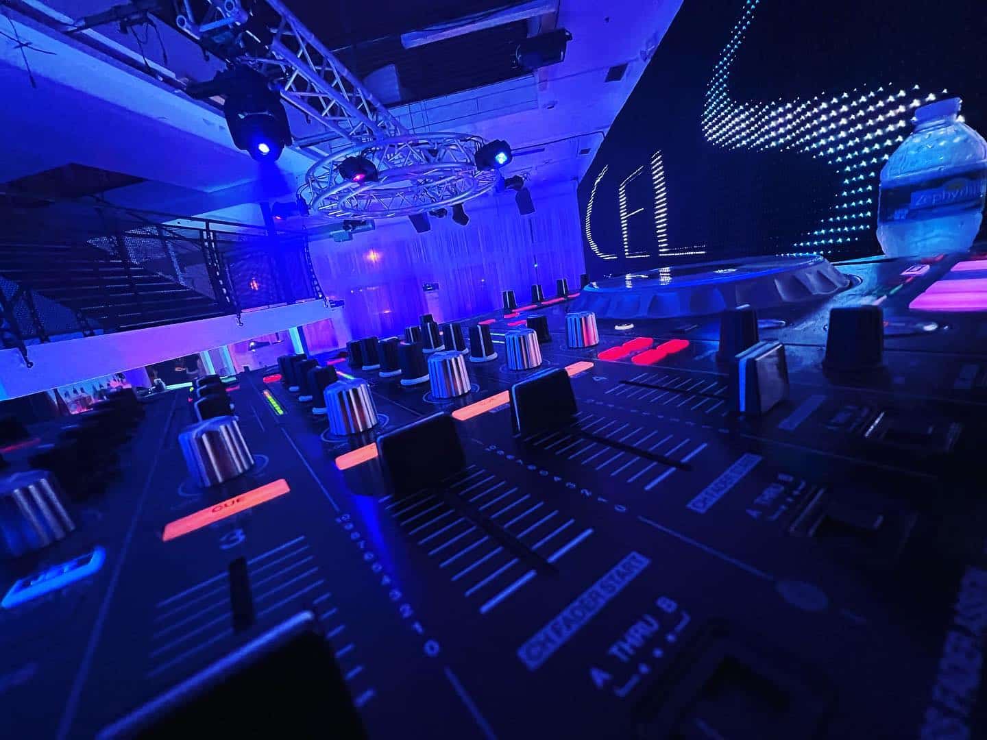 Nightclubs in Fort Myers - Gay Bars - Latin Dance Clubs